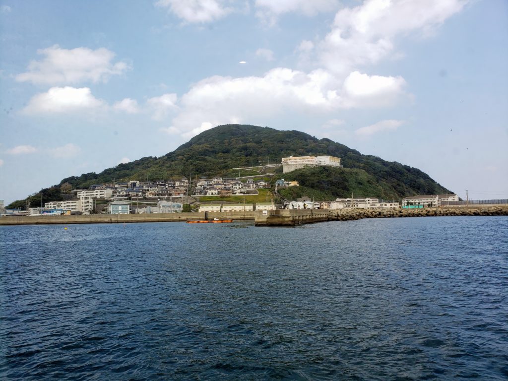 ★English OK!”Spring Genkai Island Day Trip”★春の玄界島日帰りの旅 「散策とピクニック体験」大人 ...